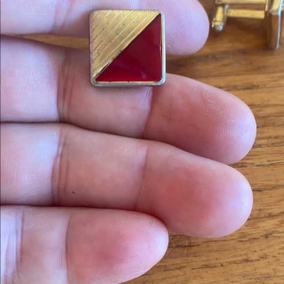Anson | Accessories | Vtg Anson Gold Tone Red Square Cufflink Set ...